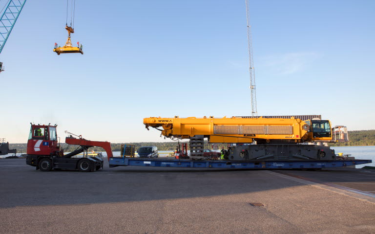 En bredd av olika godstyper, SCA Logistics